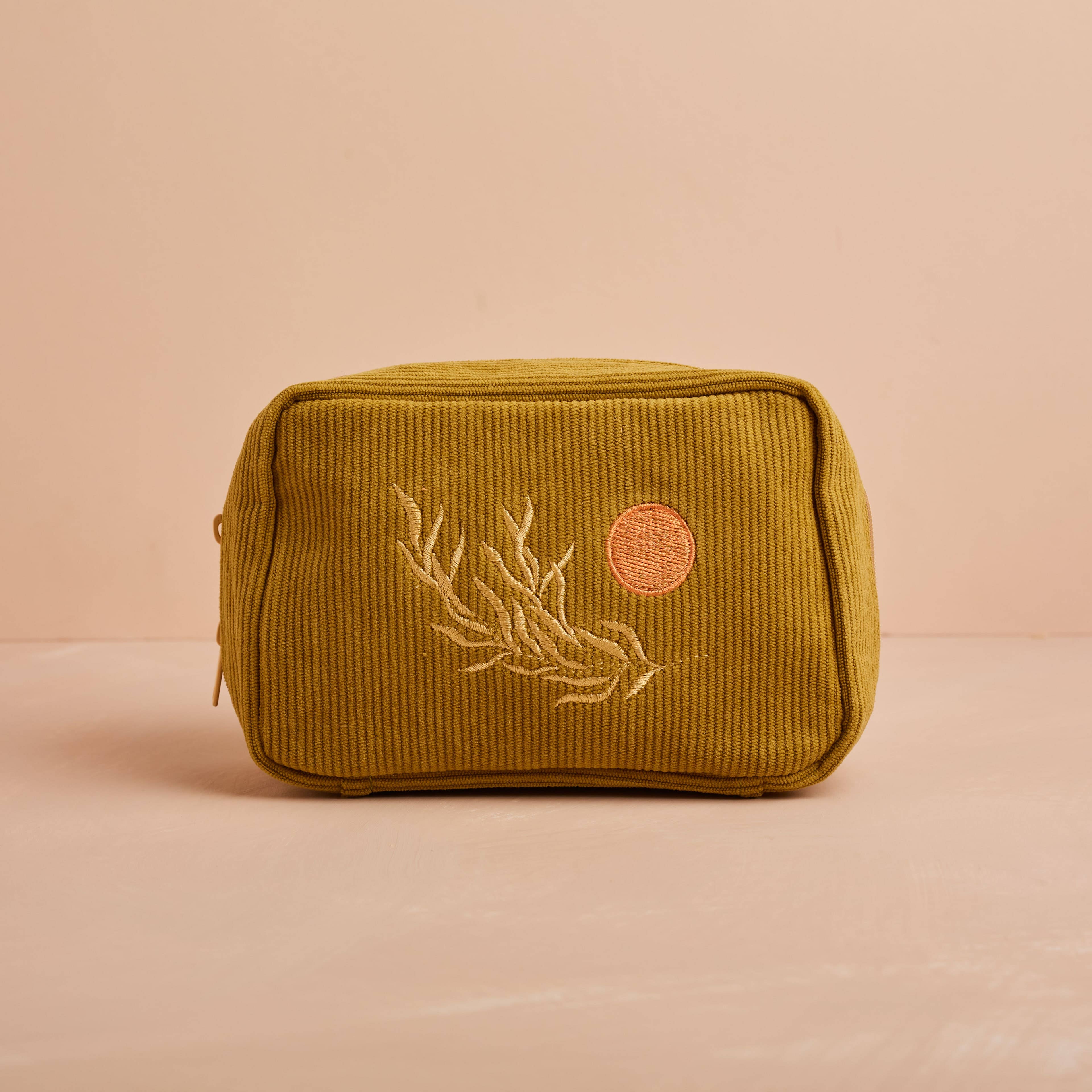 Olive Essentials Bag – The Giddy Up